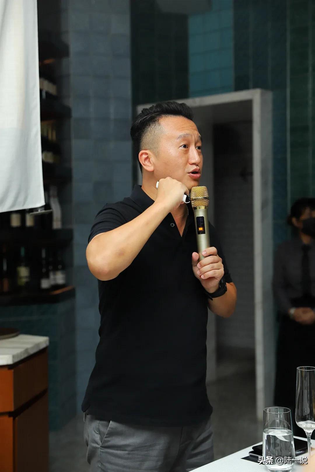 Contemporary French cuisine, the demon chef and the dean jointly visit ...