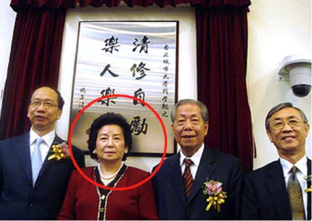 Huo Qigang attended Kotai's funeral alone, with celebrities gathered at ...