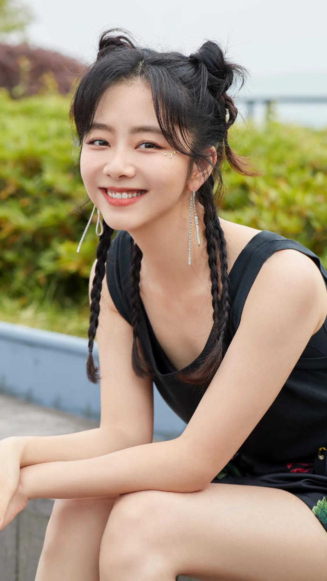 Today's Tan Songyun is super cute, like a child - iNEWS