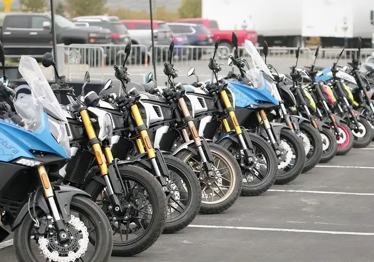 China-made Chunfeng motorcycle enters the United States, launching 4 ...