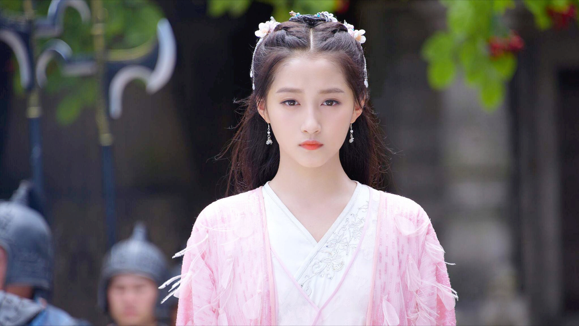 The gap between the four little girls: Zhang Zifeng and Guan Xiaotong have a good reputation ...