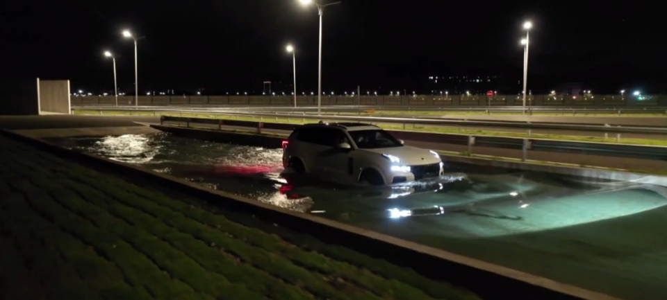 A night visit to Lynk & Co. Meishan factory will show you a ...