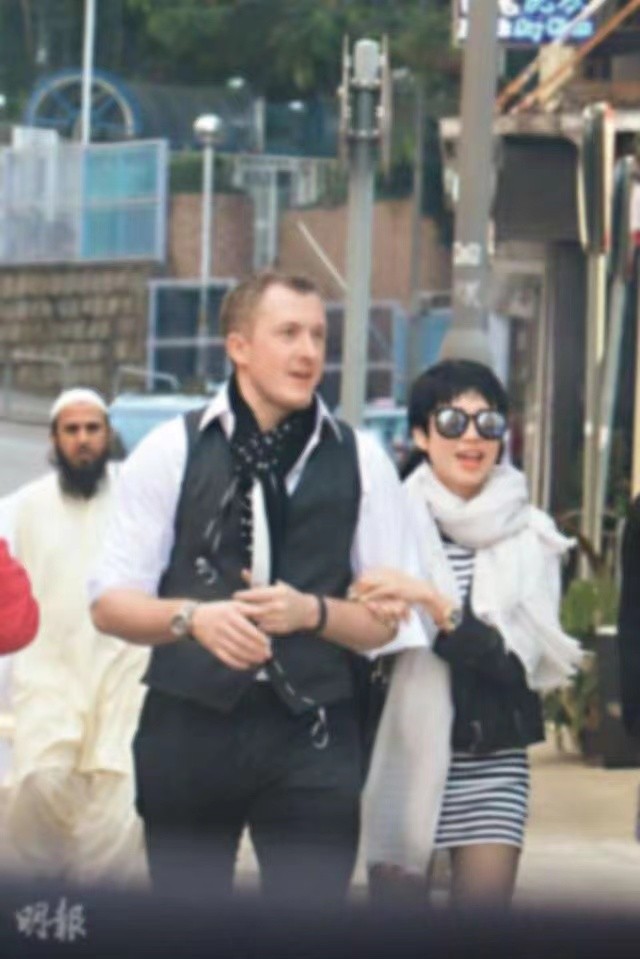 Sun Jiajun, the sexiest "star girl", wrote down his own ending by himself. Who can be to blame ...