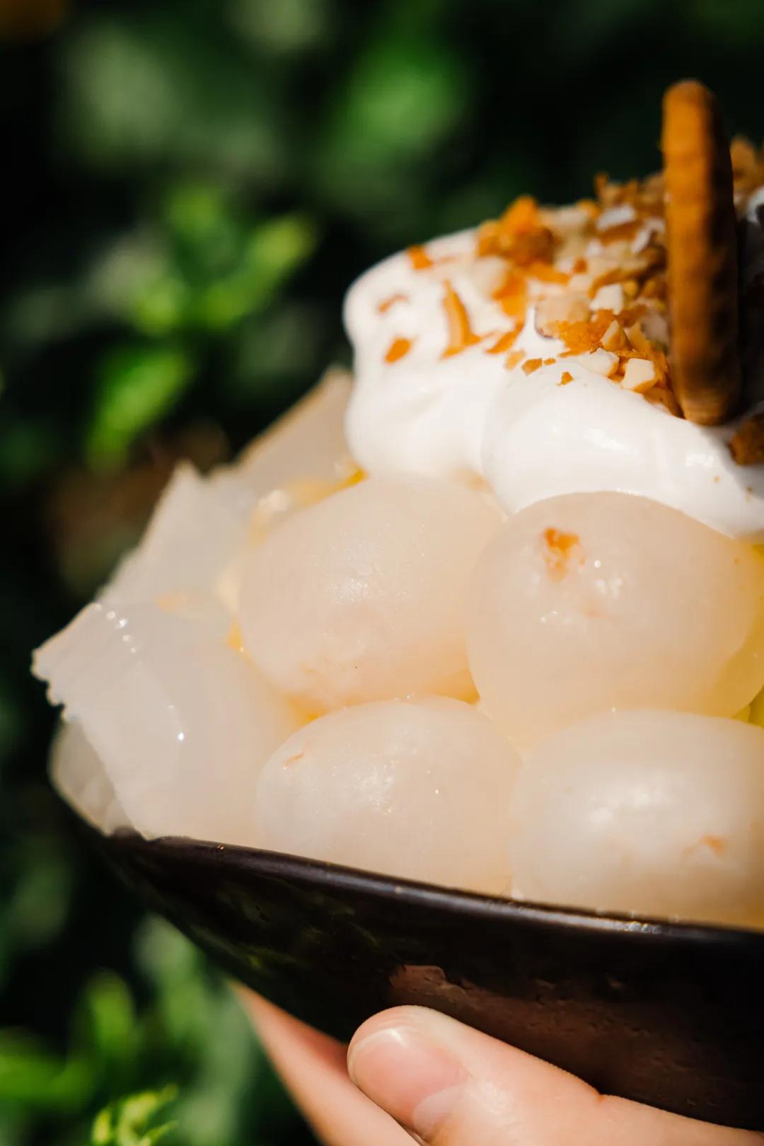 The fresh taro fairy "Lychee Ice" has 13 layers. You want to wear a ...