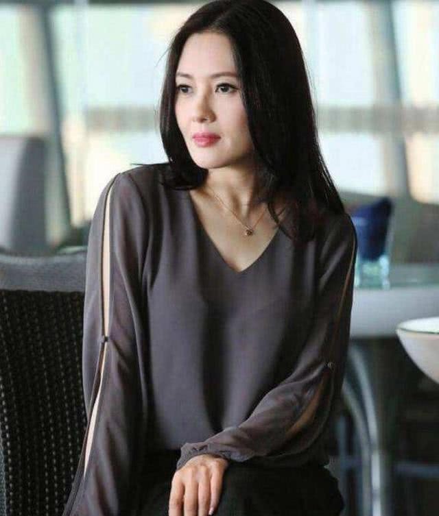 The peach girl Li Lizhen, once a representative of innocence, turned ...