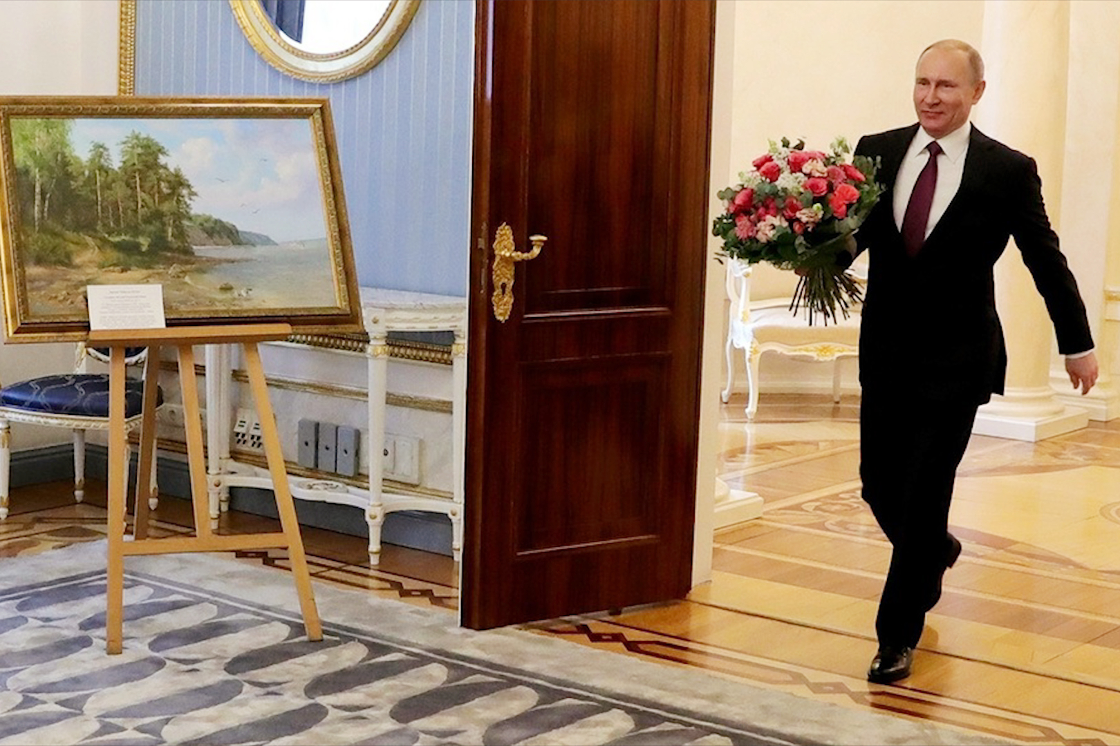 "Gossip" come and see → Putin's wardrobe - iNEWS