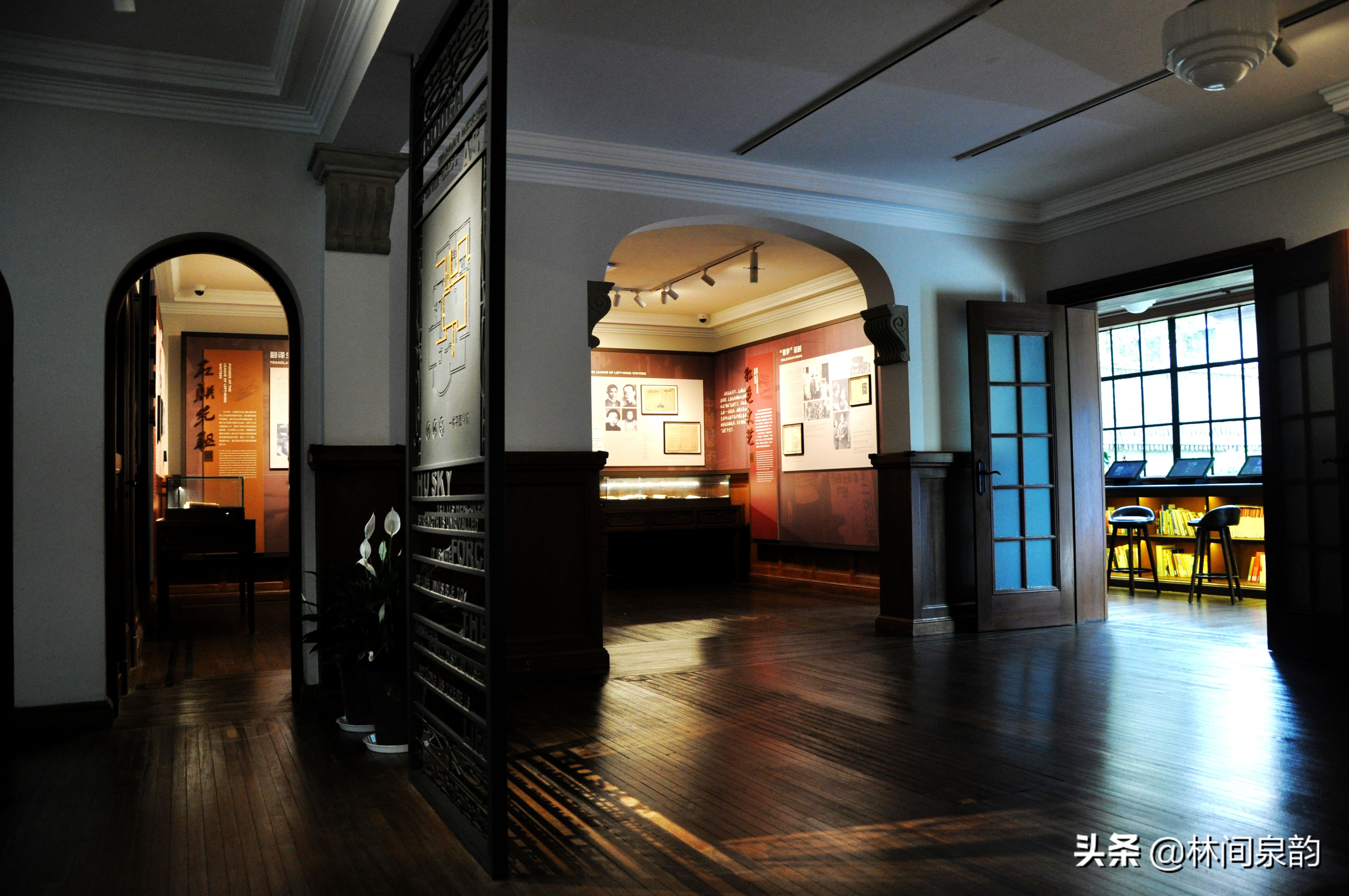 Xia Yan, who is legendary in and out of the play, interprets the life ...