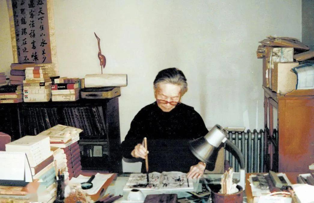 Yang Jiang: A "sir" who still shines despite her husband - iNEWS