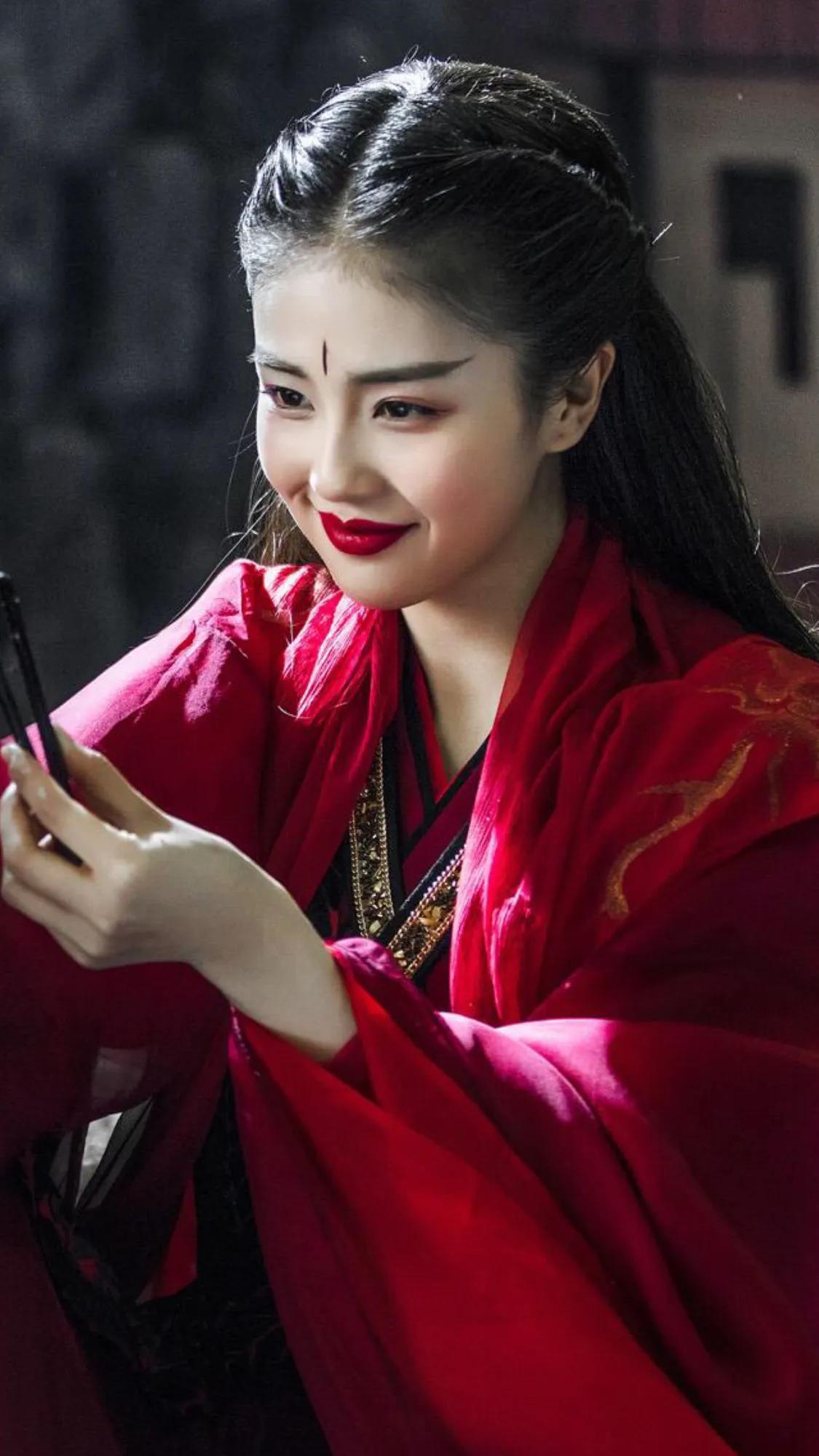 Bailu: An actress who pursues beauty and yearning on the road of dreams ...