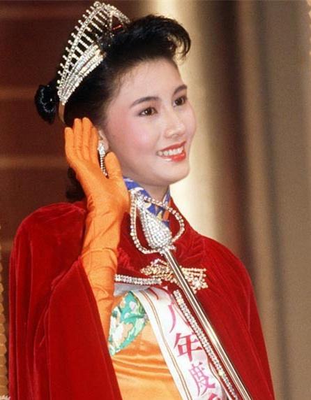 Hong Kong sisters' road to wealthy families - iNEWS