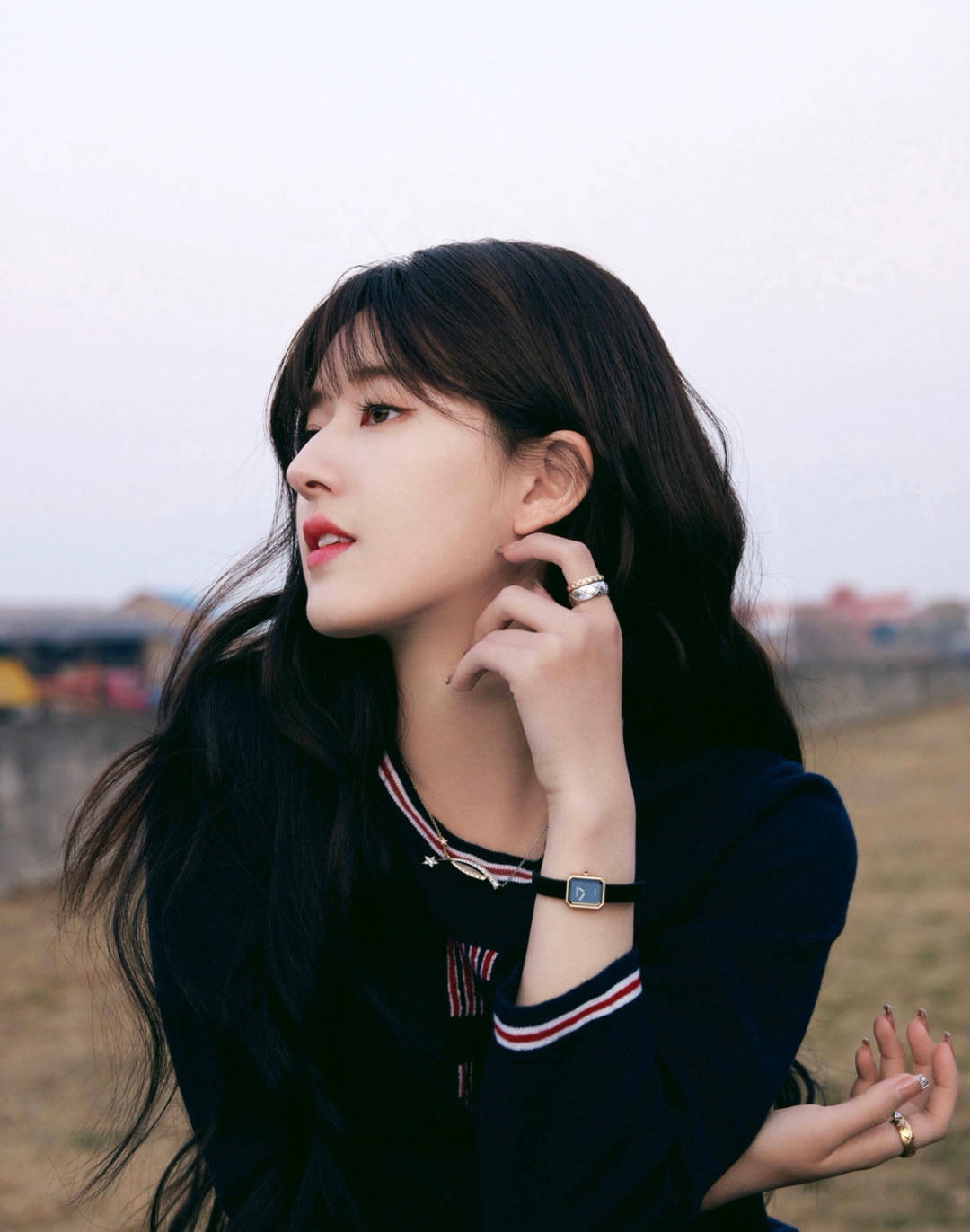 Is Zhao Lusi's hair volume real?Thick enough to be used directly in ...
