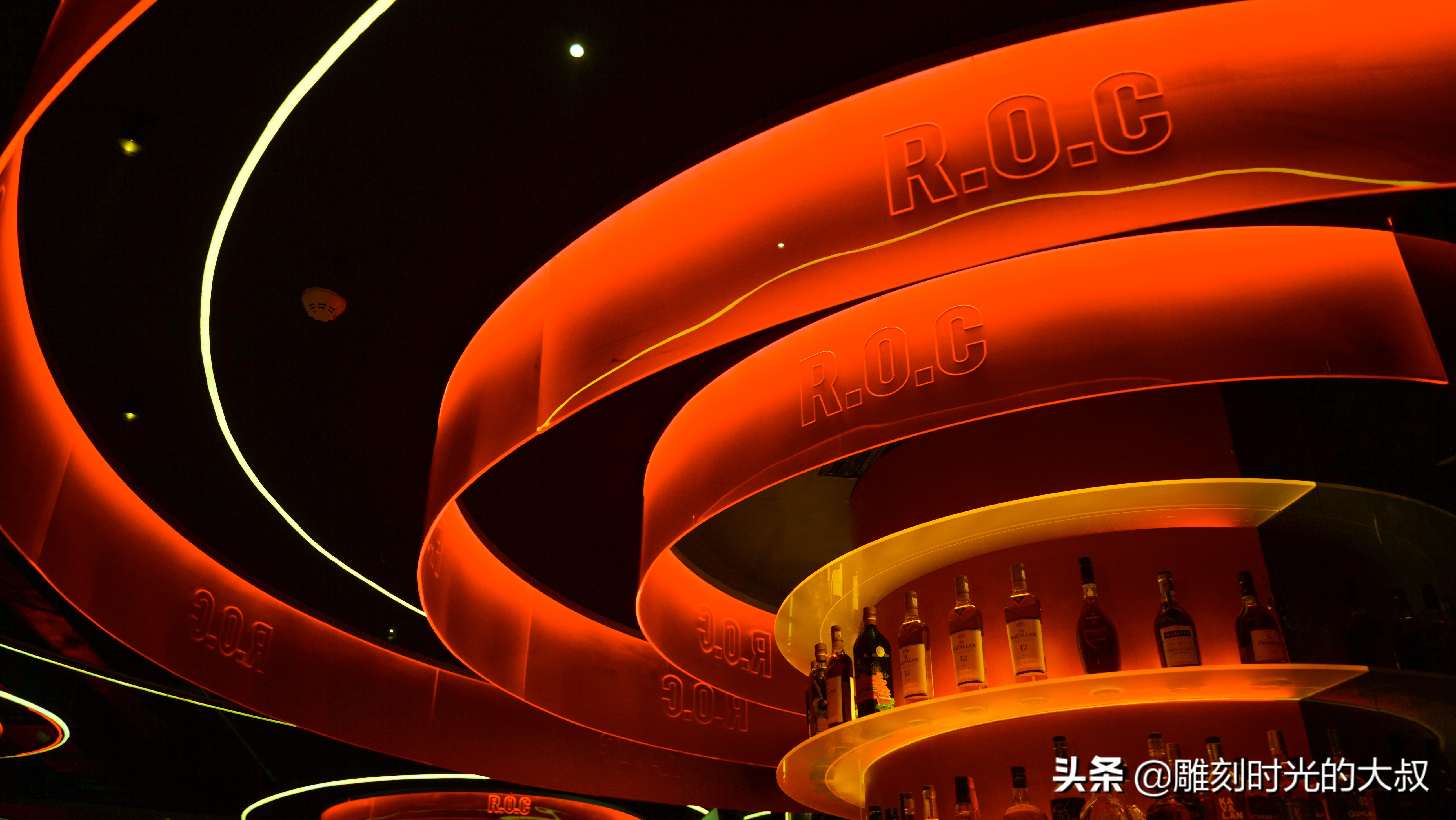 7 tips and tricks you must know when shooting bars and nightclubs - iNEWS