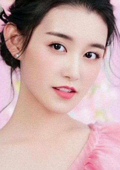 Jiang Yiyi, actor, born in Beijing on January 1, 2001 - iNEWS