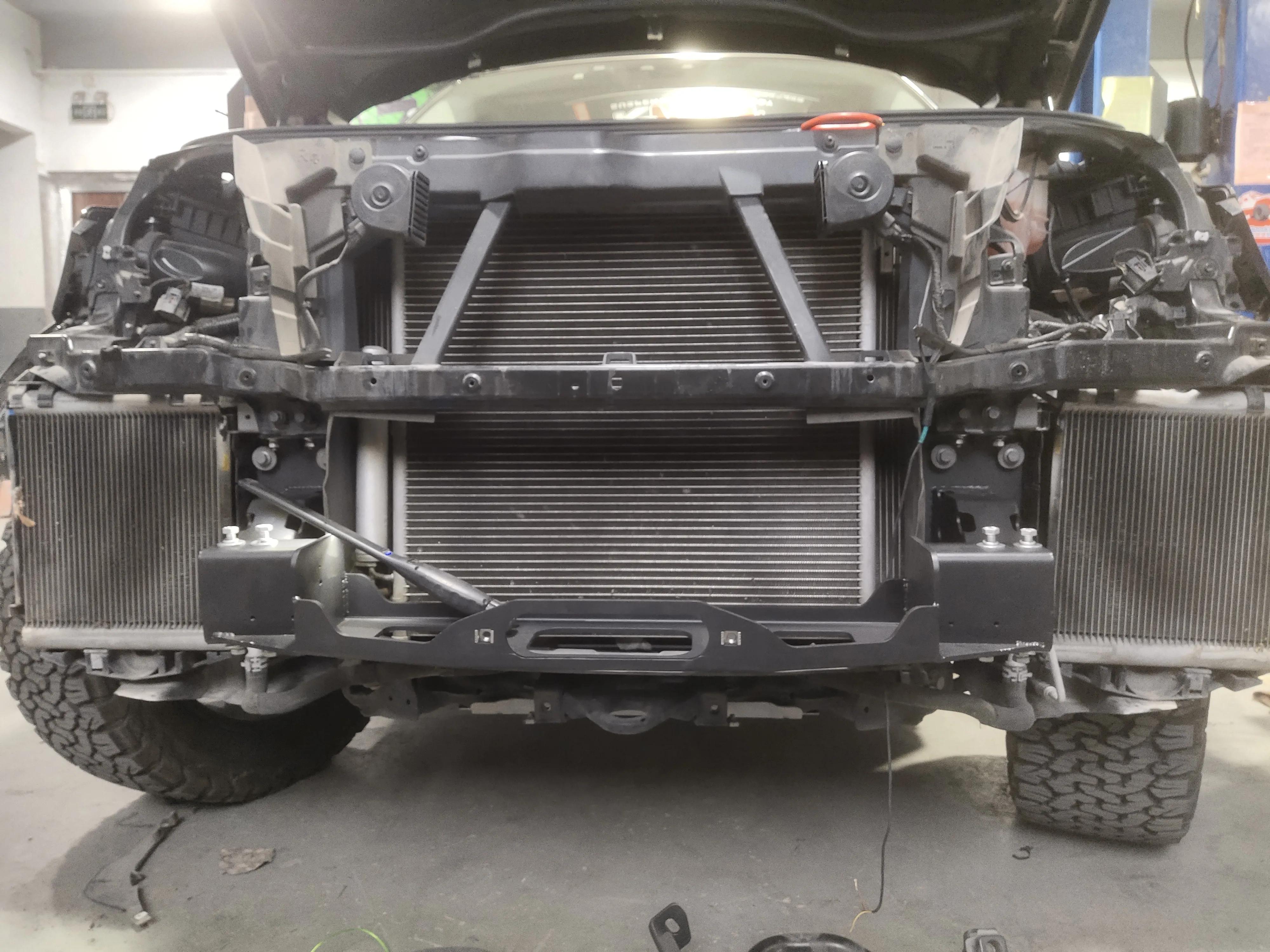 Land Rover Discovery 5 installs built-in winch - iNEWS