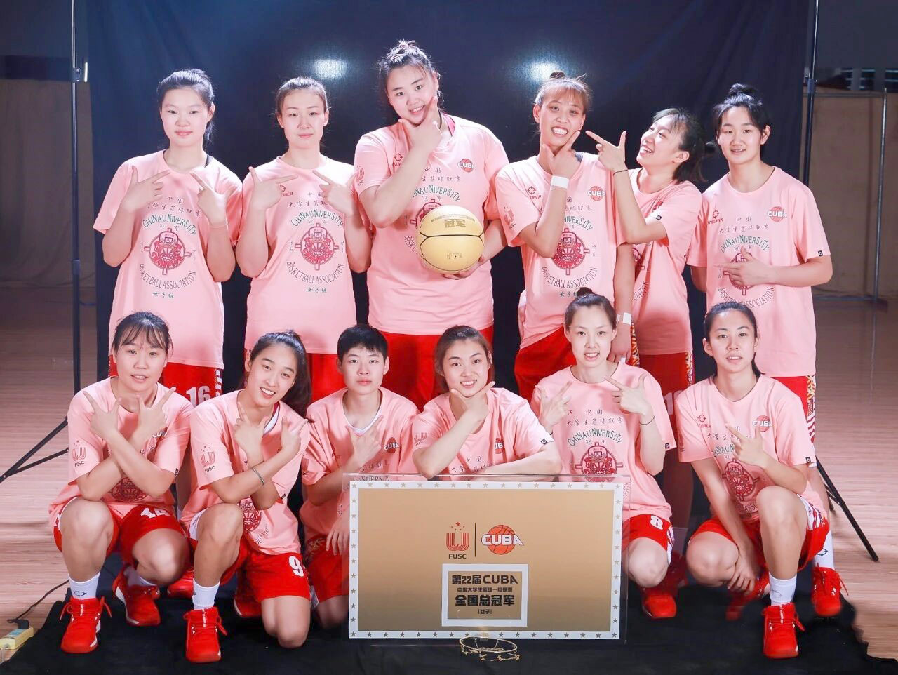 Liu Yutong: Female version of O'Neal, 45 points and 9 rebounds, final ...