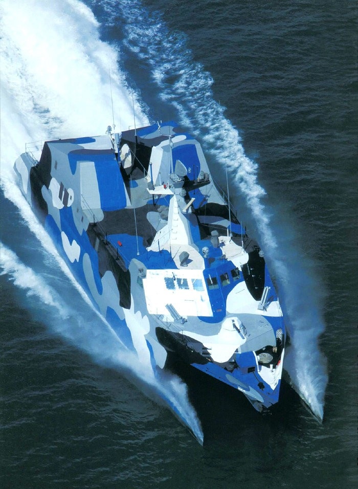 Decrypt the Chinese Navy Type 022 guided missile speedboat-flying ...