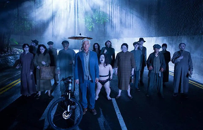 As night fell, netizens from all over the world watched this horrible ...