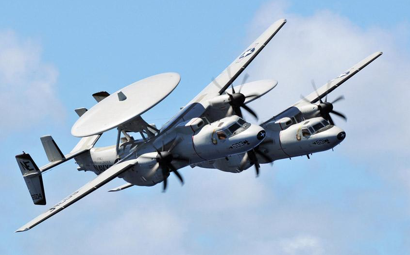 U.S. E2 carrier-based early warning aircraft - iNEWS