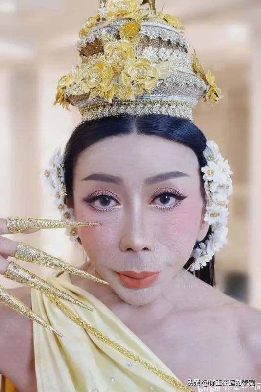 Thailand's well-known Internet celebrity Sitang imitates the Thai style ...