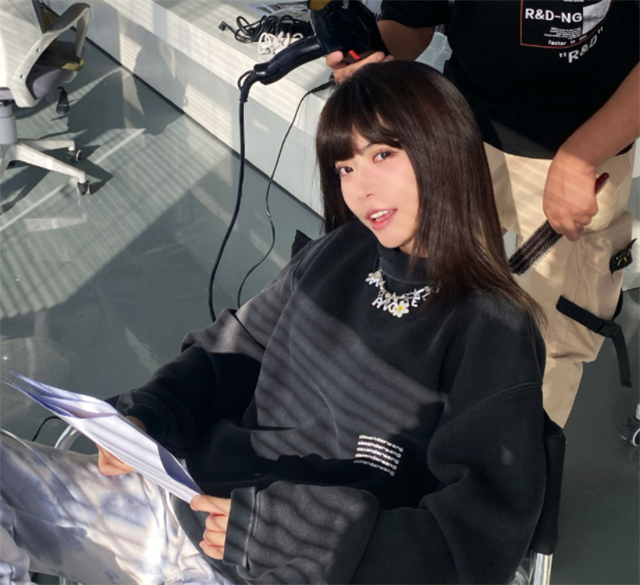 Selina Zhou reveals that she does not get fifty million in a year ...