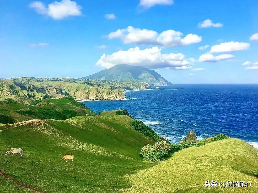 The Batan Islands and the Babuyan Islands guard the Bashi Channel, and ...