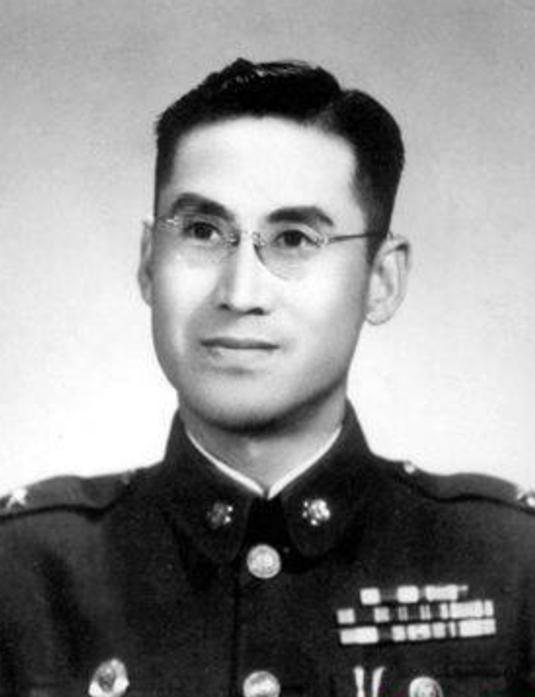 Li Shiyu was ordered to hide and work all the way to the major general ...