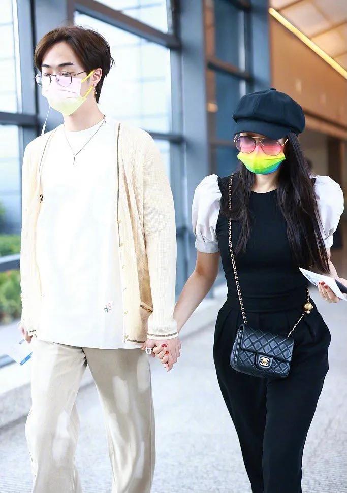 Wang Yibo picks up the Qing Palace Opera?Ouyang Nana is not easy to roll over?The reason for the ...