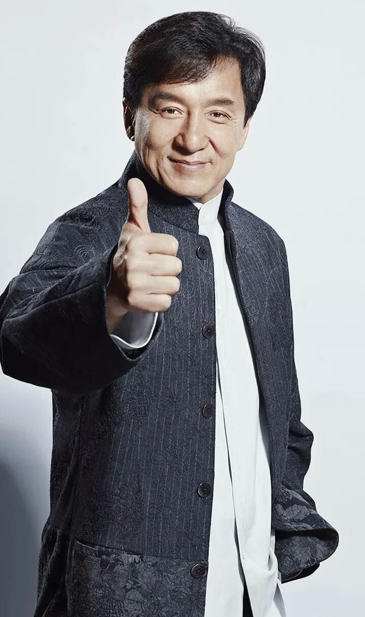 67-year-old Jackie Chan appeared on the set to guide the play, with ...