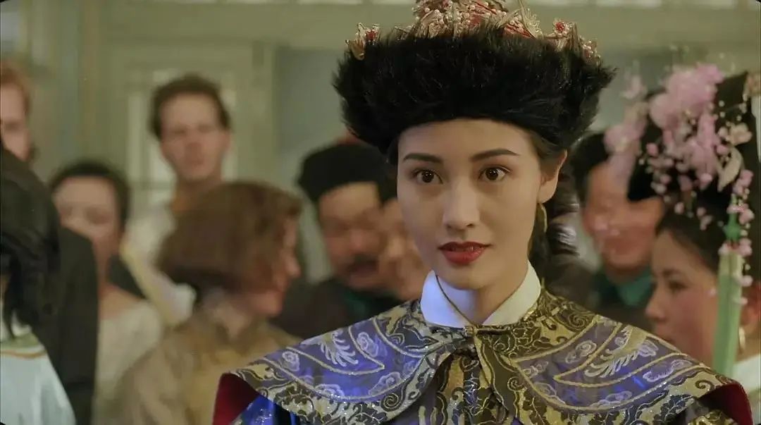 The women who are willing to be anonymous with the rich have their own ...