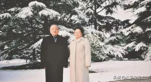 Old Deng's photos, outline the ordinary side you don't know - iNEWS