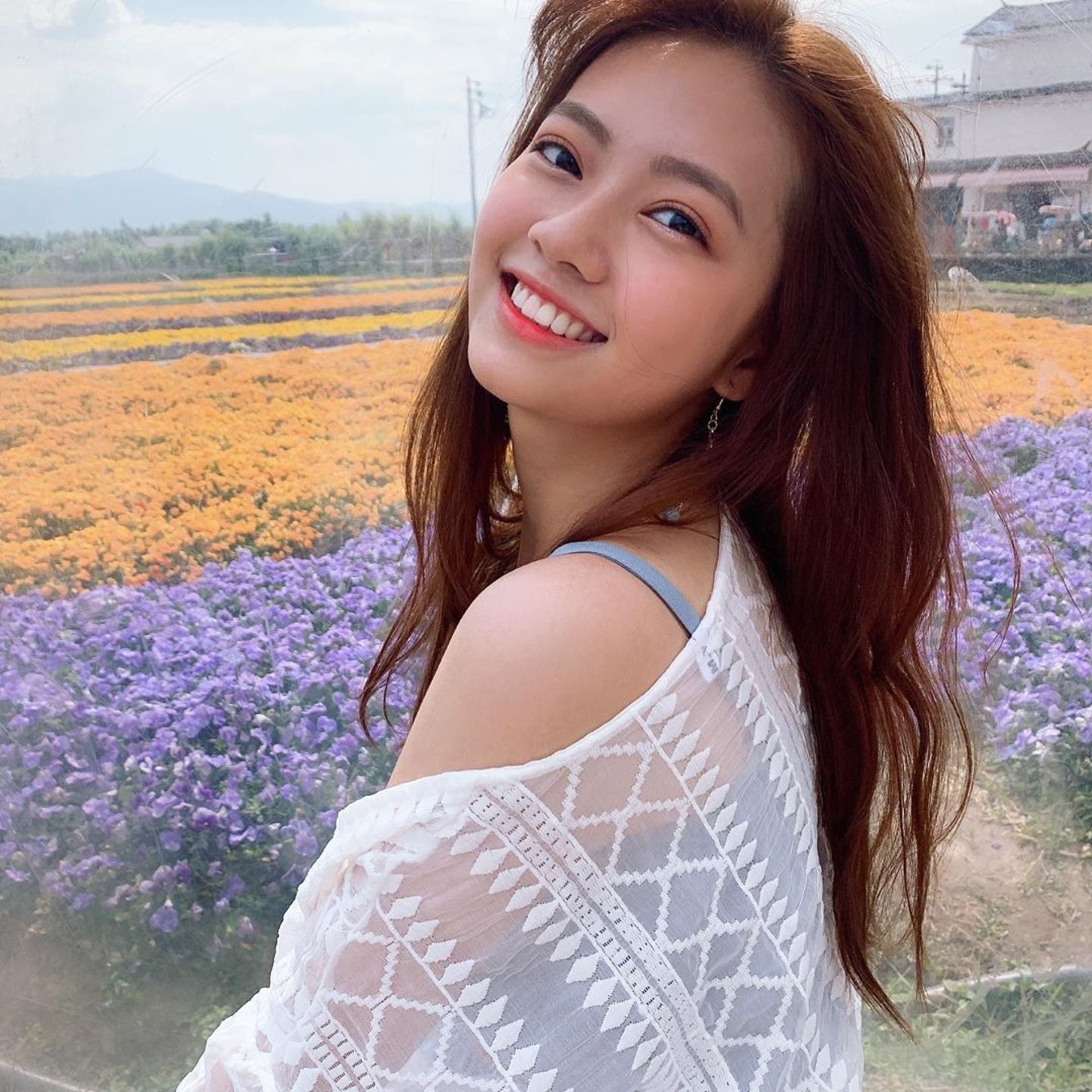 TVB Xiaohua succeeded in taking the position with "Hong Kong Love Story ...