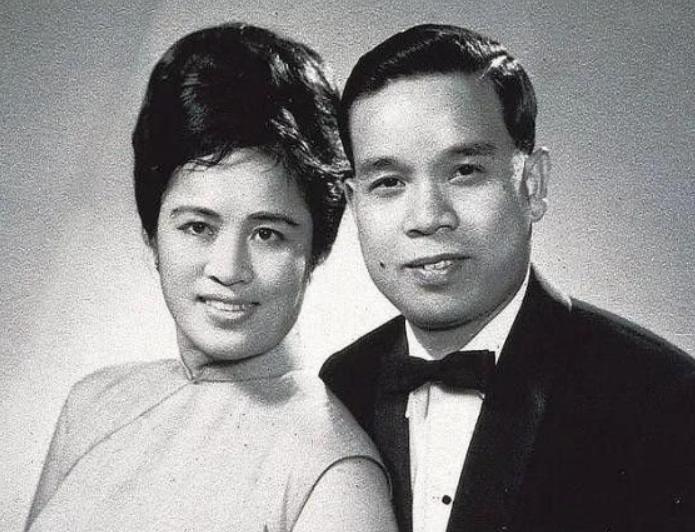 Hong Kong tycoon Zheng Yutong, the backer of Stanley Ho, owns three 500 ...