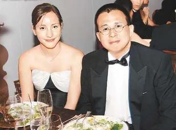 The "Wind Moon Treasure Mirror" of the rich man Li Zekai - iNEWS