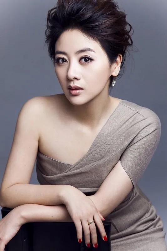 After super late night clubbing with beautiful women, happy sister and ...