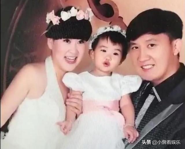 Yang Shulin's wife, Fat Ya, was released from prison, making her first public appearance, and ...