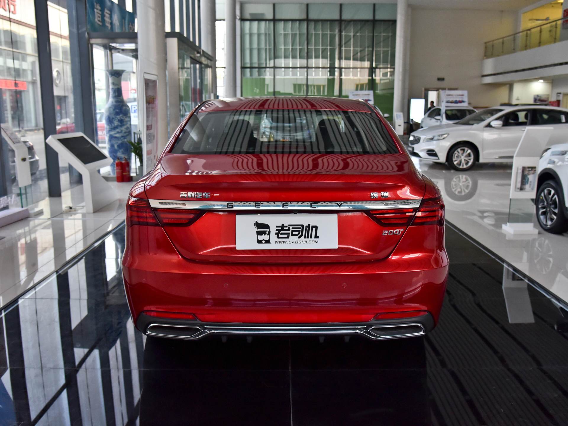 100,000 can have an automatic sedan, 2670mm wheelbase space is not less ...