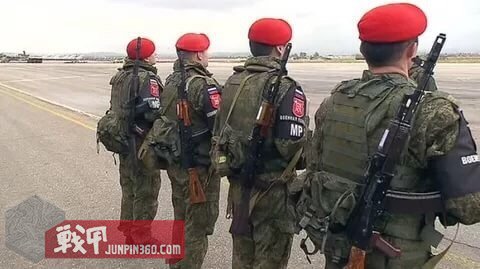 The red beret guarding order-Russian military police in Syria - iNEWS