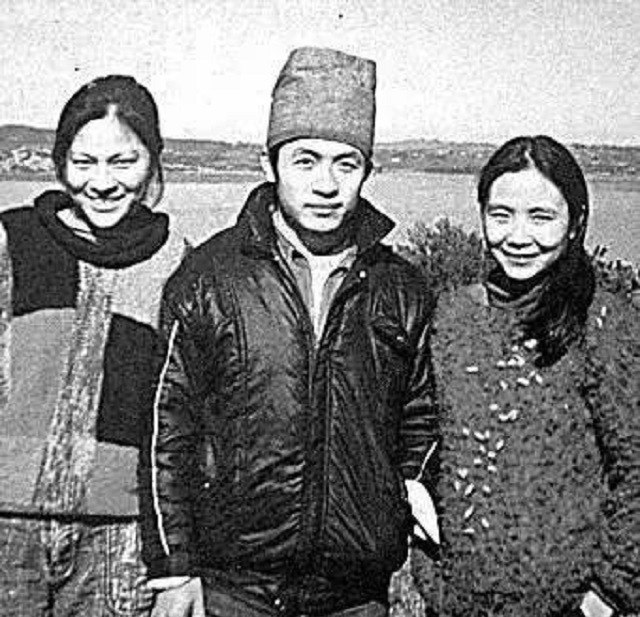 The genius poet Gu Cheng: a malmarriage of two wives, killed his wife ...