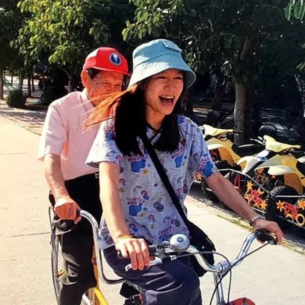 Yang Zhenning wife Weng Fan: I was married for 17 years, I was labeled ...