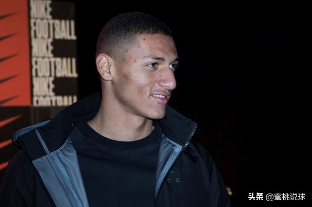 From football stadium to online platform, Richard Lison (Brazilian ...