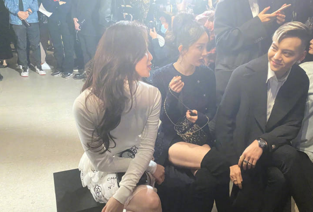 The three goddesses of the fairy sword reunite! Yang Mi's diamond lips are unique, Liu Shishi's ...