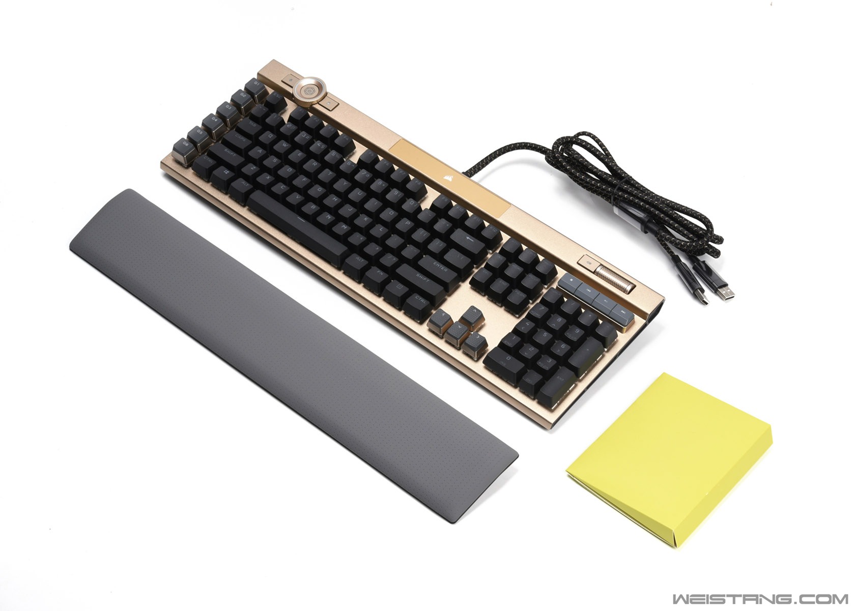 Appreciation of CORSAIR K100 brilliant gold mechanical keyboard - iNEWS