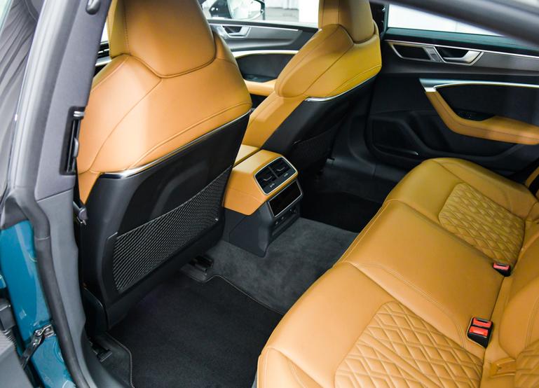 Without the big back, air suspension is standard, is the SAIC Audi A7L ...