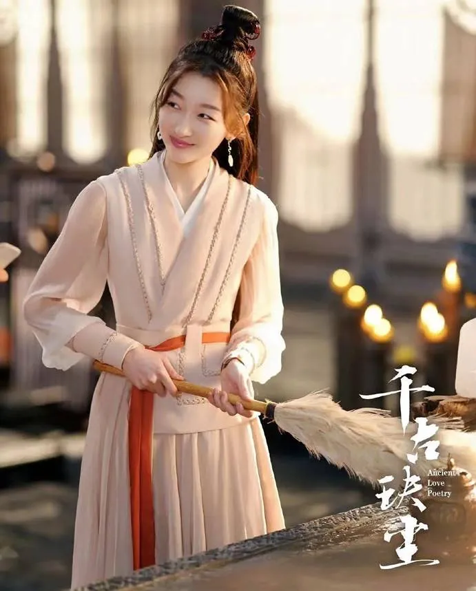 Zhou Dongyu ignores his status as a queen, and the new drama takes the ...