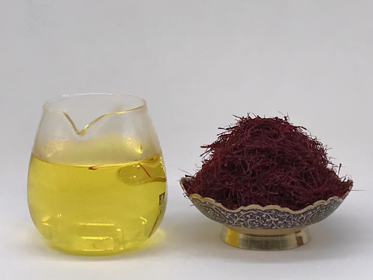 What are the benefits of drinking saffron water frequently?About the ...