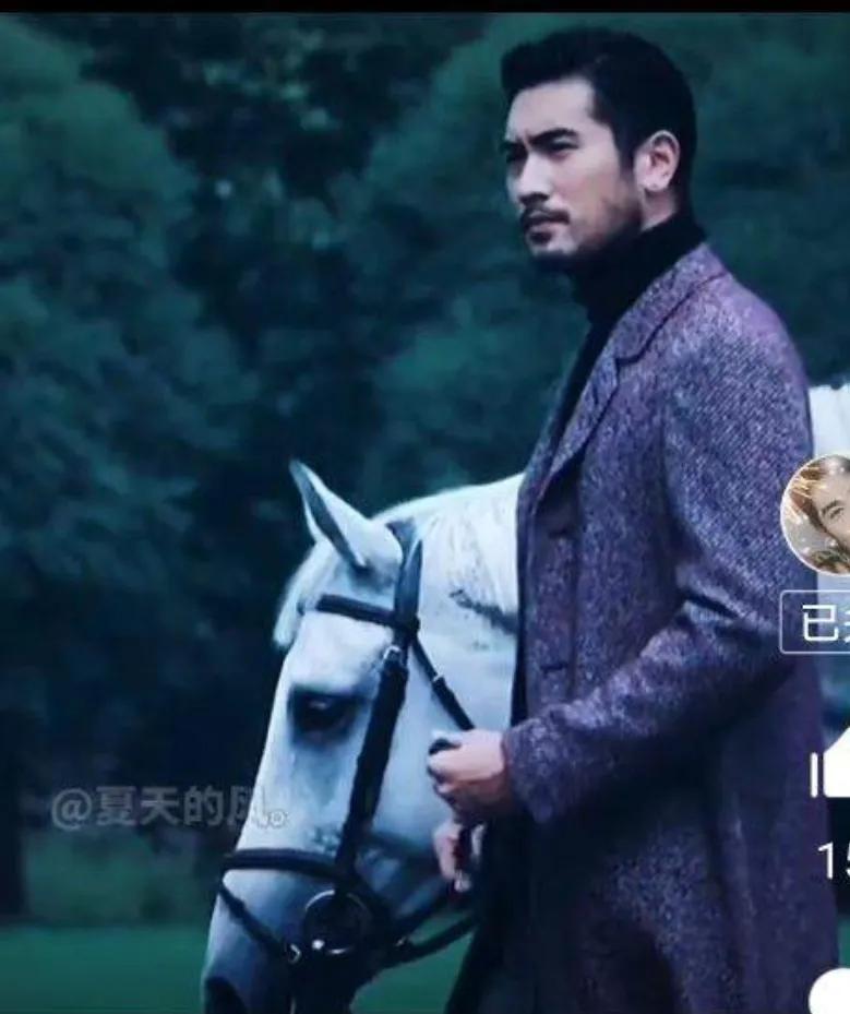 The well-known handsome Wu Yifan, compare it to Gao Yixiang - iNEWS