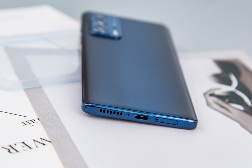 How about the "hexagonal warrior" in the flow of Malone?Motorola edge s ...