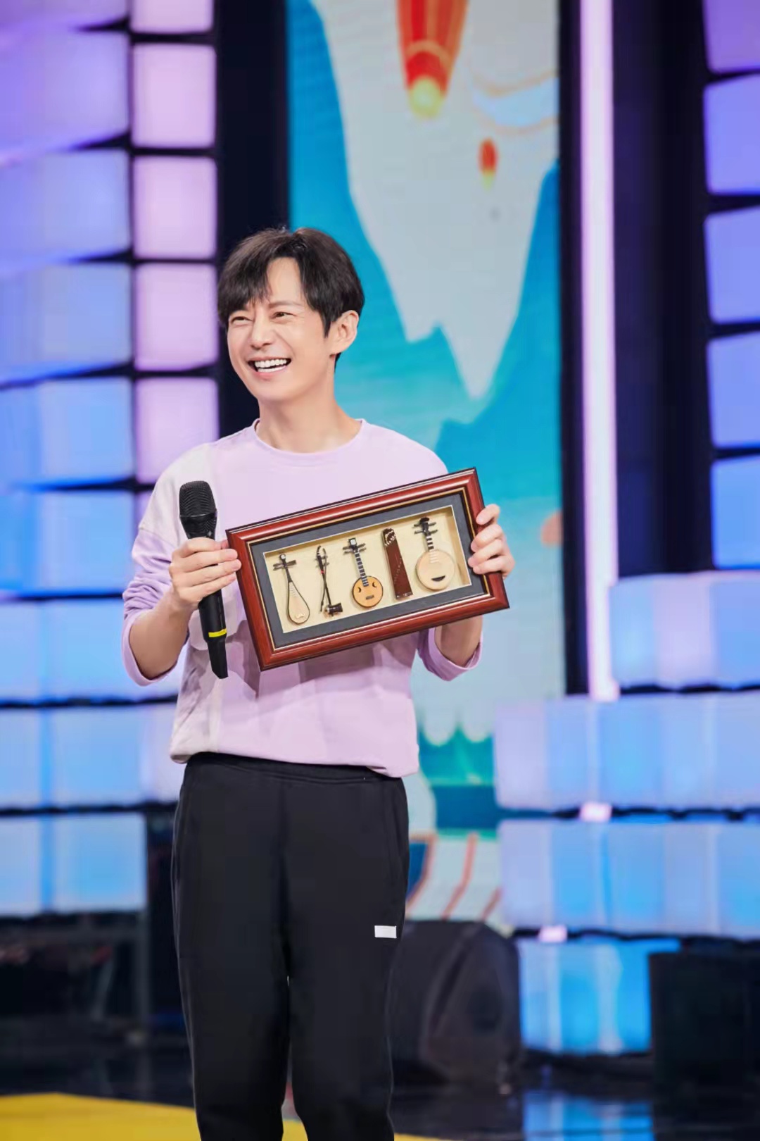 The industry's rumor-defying happy base camp ceases to be broadcast ...