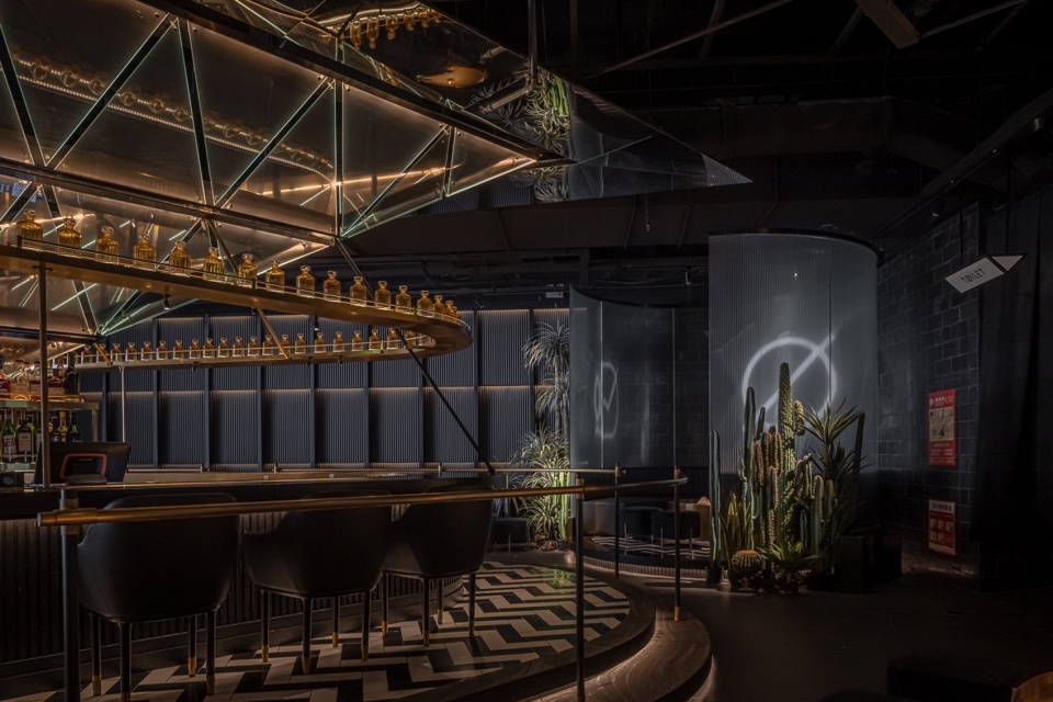 PLUTO BAR: Prepare a night of exquisite wine dream trip - iNEWS