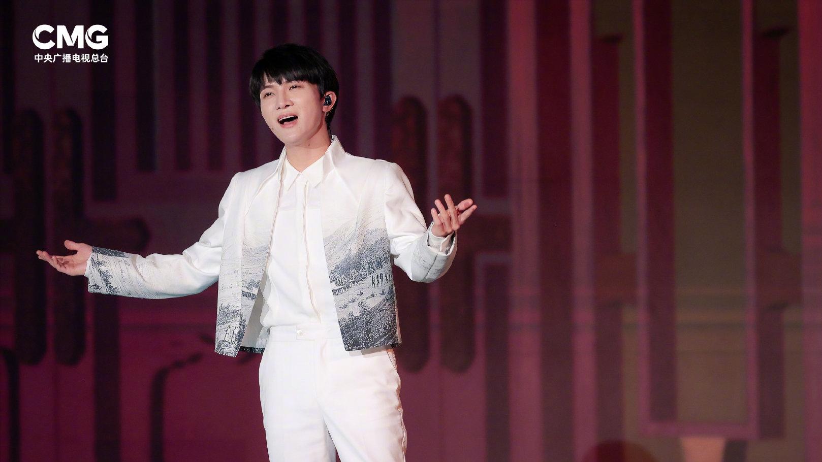 "National Treasure" starts broadcasting, Zhou Shenxian sings new songs ...